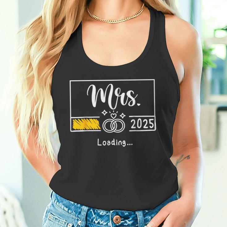 Mrs Est 2025 Loading Bride Wedding Newlywed Wife Mr & Mrs Tank Top ...