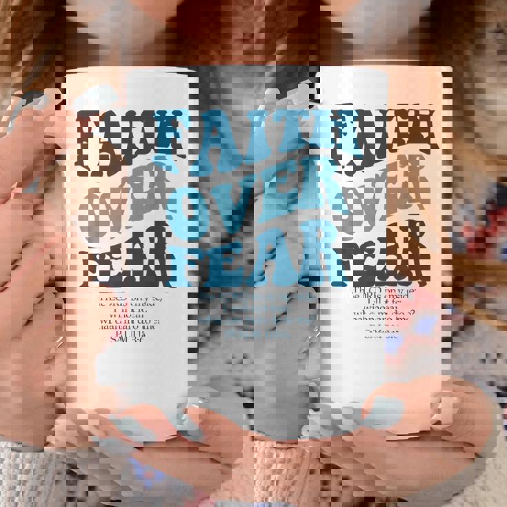 Verso Bíblico Cristiano Faith Over Fear Regalo Religioso Taza de café - Regaloses