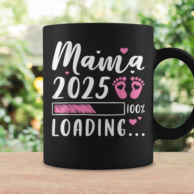 Mama 2025 Loading Futura Mamá Anuncio De Embarazo Taza de café - Regaloses