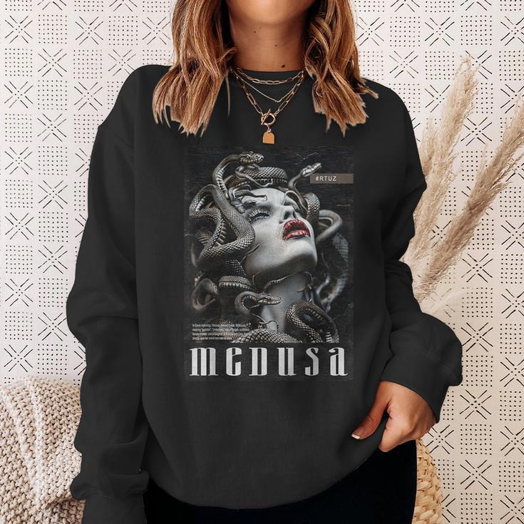 Gorgona Medusa Diosa Serpiente Mitología Griega Medusa Camisa de ...