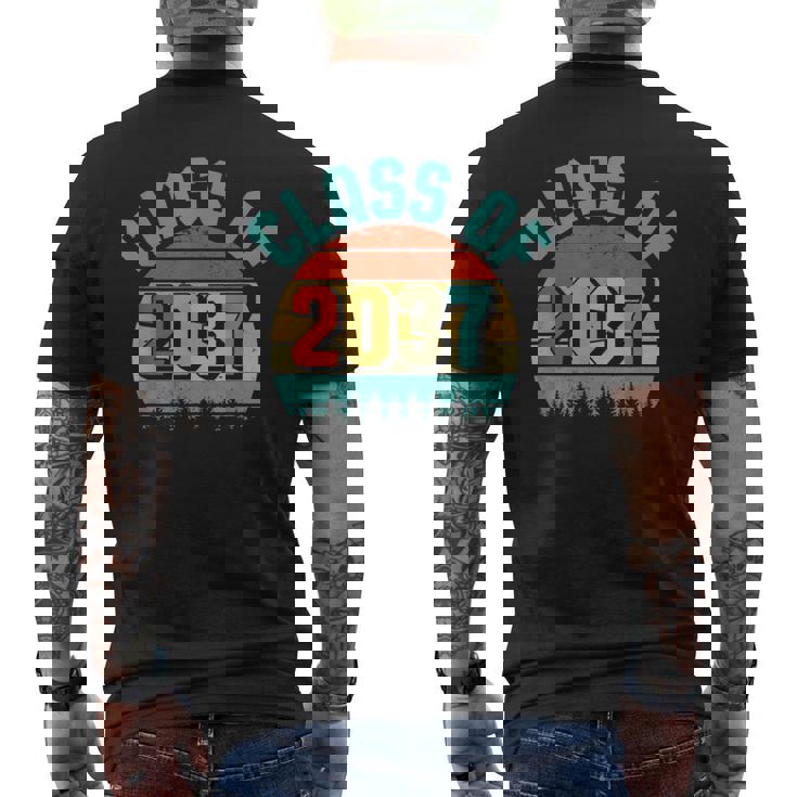 Class Of 2037 Grow With Me Kindergarten To Graduation Retro Men's T ...