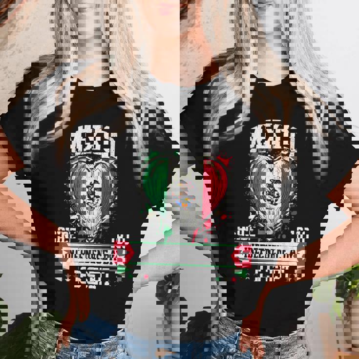 Mexico Flag Vintage Mexican Patriotic Mexican Flag Women T-shirt | Mazezy