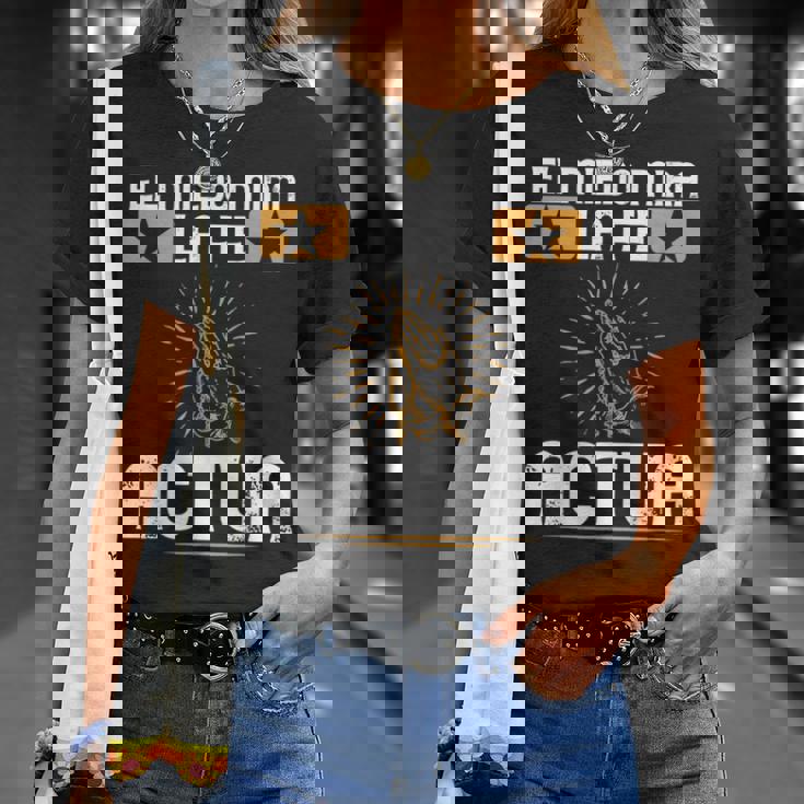 Ropa Cristiana Catolica Para Mujeres Hombre La Fe Actua T-Shirt - Monsterry