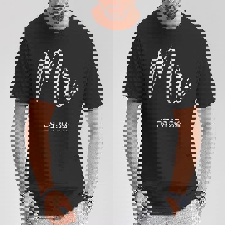 Mr Est 2024 Just Married Wedding Hubby Mr & Mrs Men T-Shirt | Mazezy