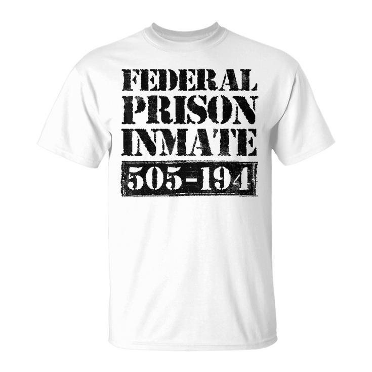Federal Prison Inmate Jail Halloween Costume Party Fun Men's T-shirt ...
