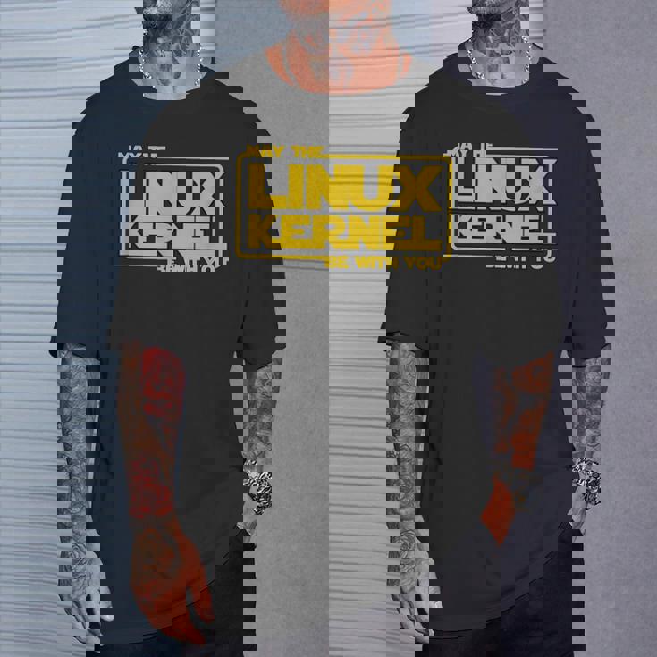 May Linux Kernel Programmer Devops Python Java Camiseta unisex - Regaloses